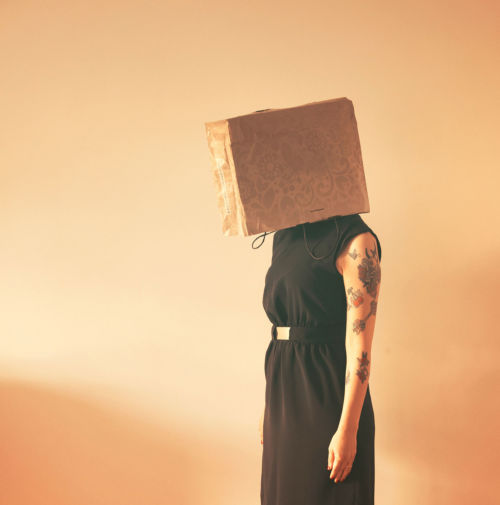 El que inventó la pólvora: Un cuento surrealista de Carlos Fuentes