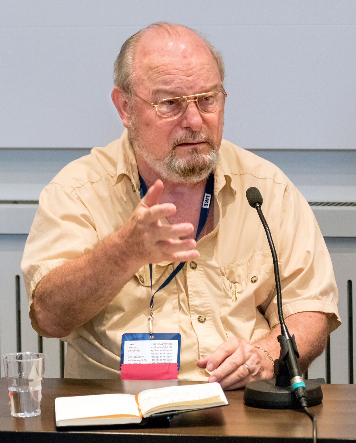 Joe Haldeman: Portal de Literatura Contemporánea